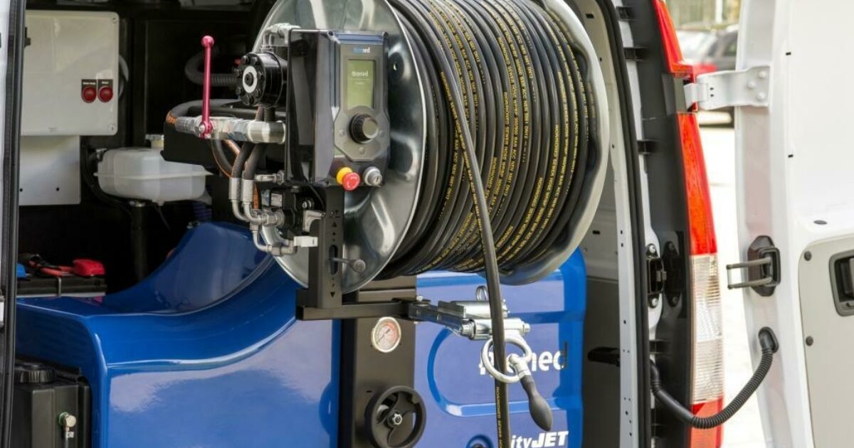 Rioned | News | Sewer cleaning equipment - Celebration at Rioned;…