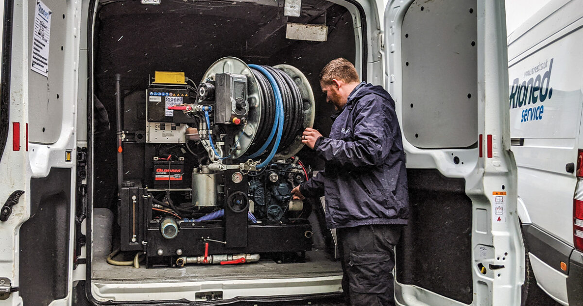 Rioned | Equipment Servicing