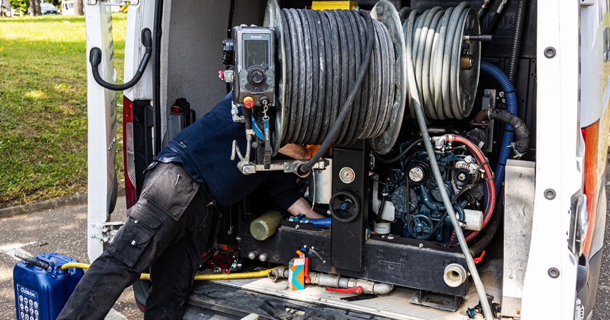 Book a Service | Rioned